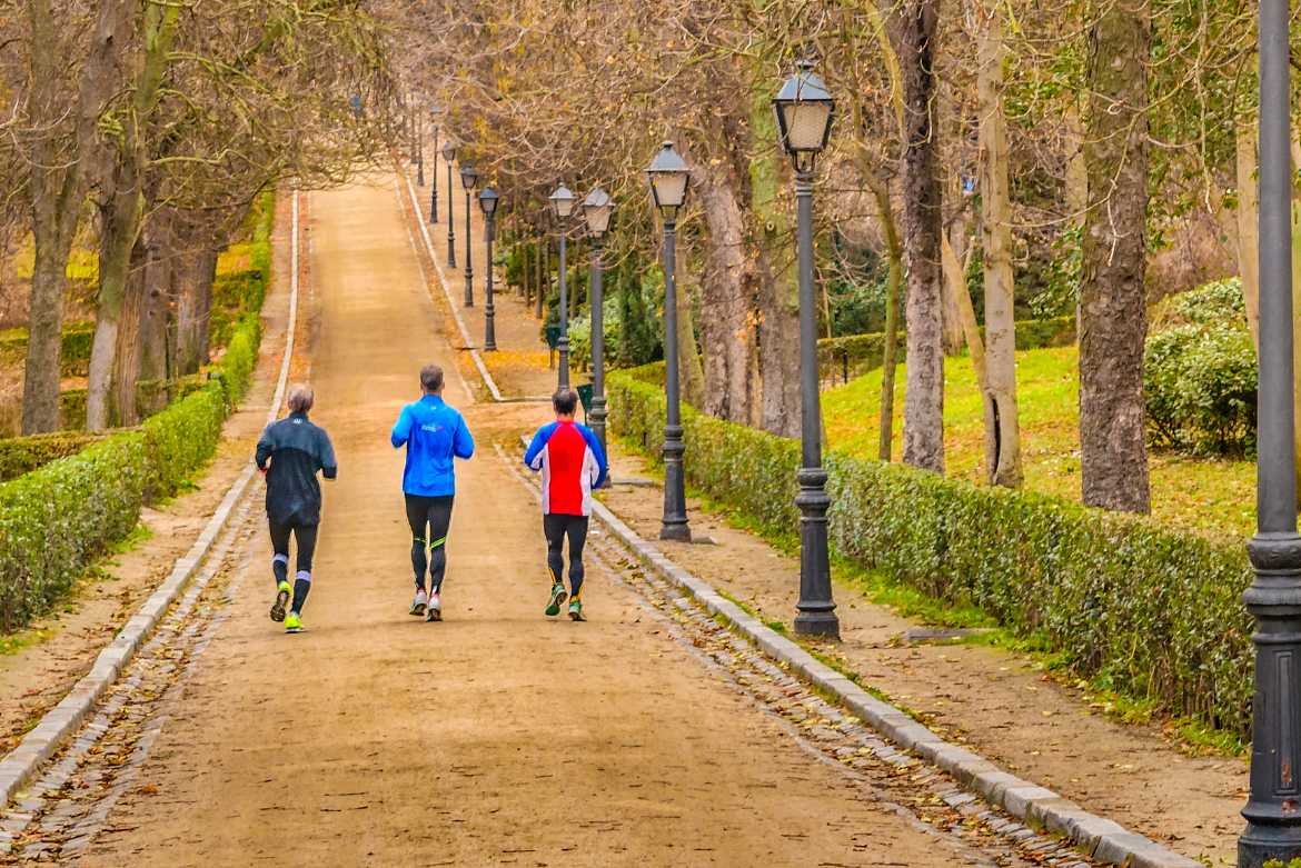 Correr o caminar, ¿cuál es el mejor ejercicio para bajar de peso?